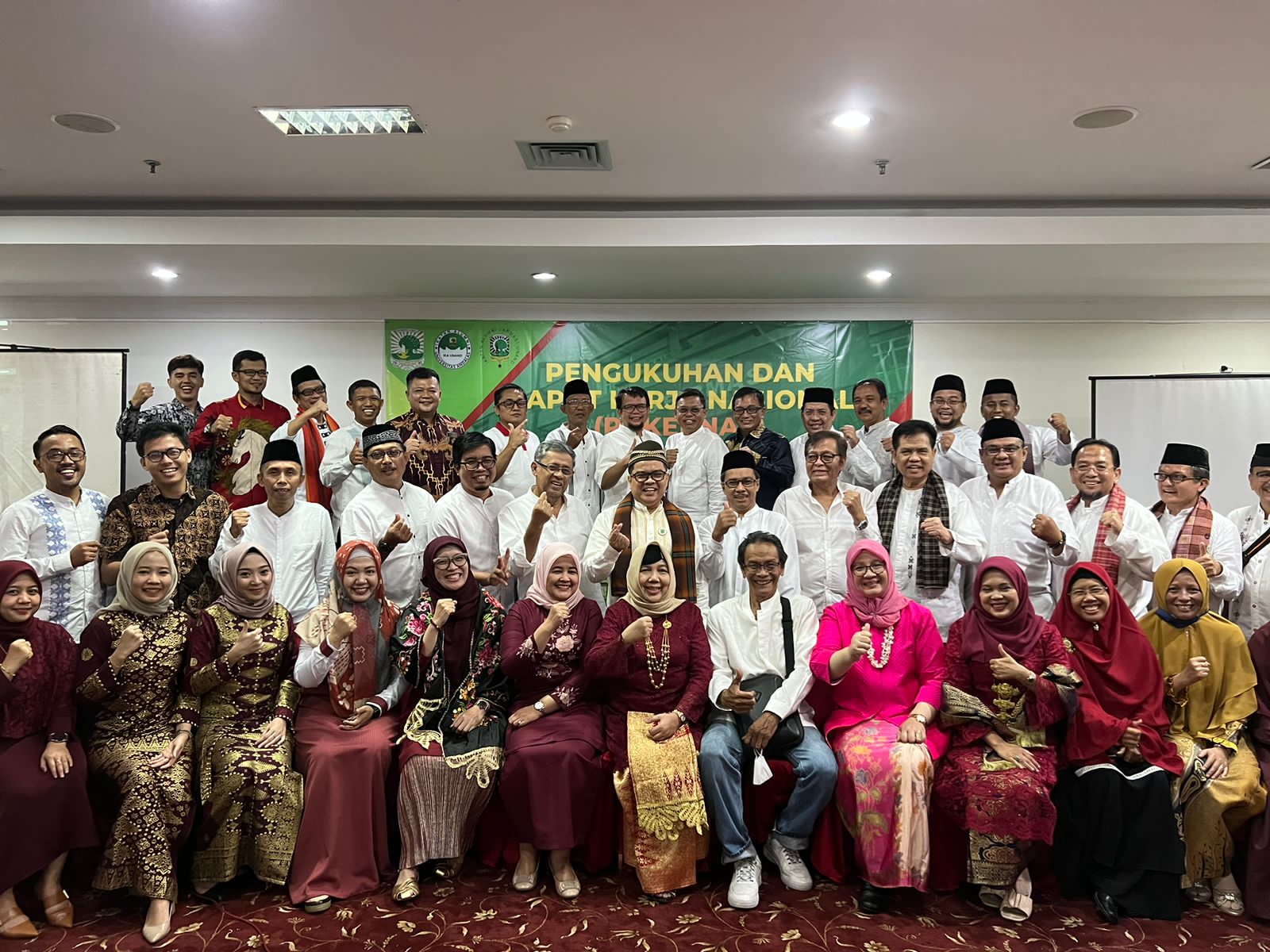 DPP IKA Farmasi UNAND Dikukuhkan, Langsung Tacap Gas Gelar Rakernas ...